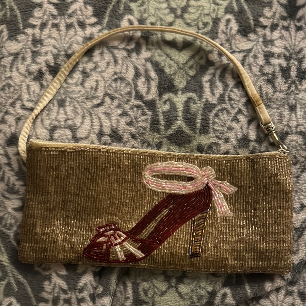 Elegant Beige Handbag With Red Shoe Design Vintage Li… - Gem